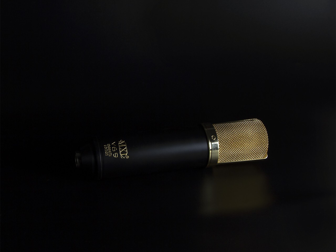 V69 Mogami Edition - MXL Microphones